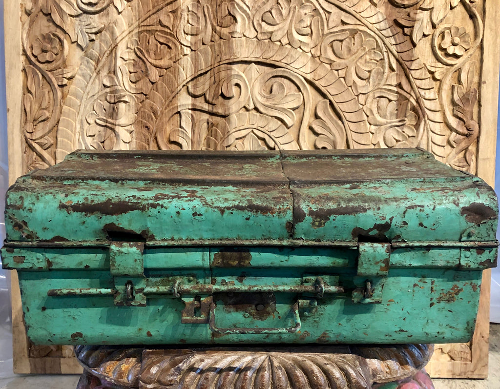 Metal Suitcase – Tara Design